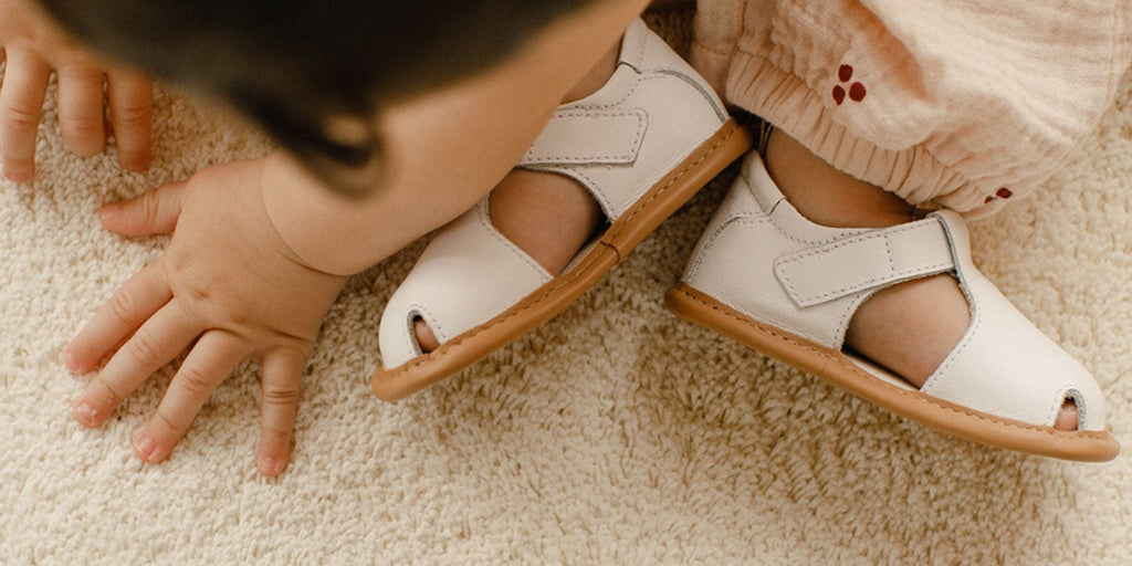 Baby Dobby Shoes in Black and Tapioca for First Steps